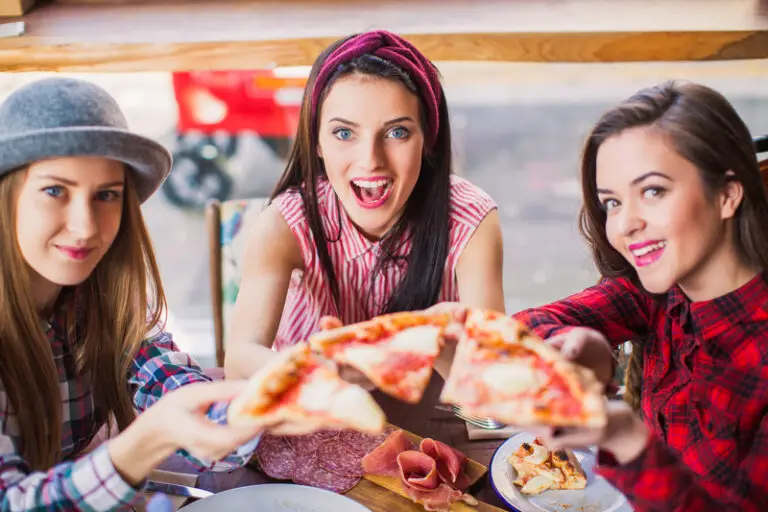 7 Powerful Pressure Points For Digestion That You Should Know - TCM Tips