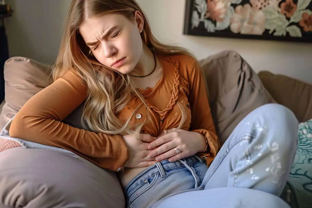 4 Foot Acupressure Points That Could Help Relieve Your Constipation ...